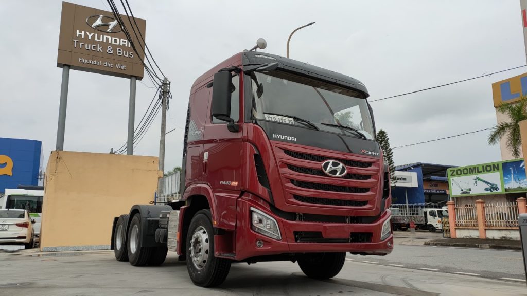 Đầu Kéo Hyundai Xcient GT Nhập Khẩu thế hệ mới